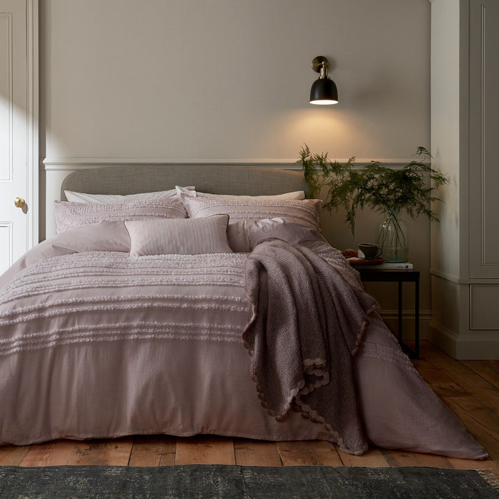 Murmur Bedding Inspired by Nature